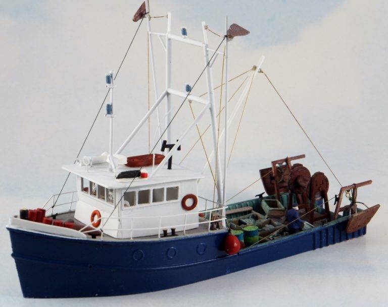 Sea Port kit: H160 HO Scale 51′ Western Rig Dragger! Length: 7-1/4 ...