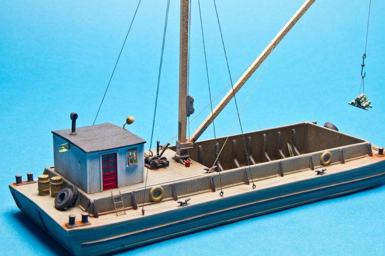 Sea Port kit: H130 73′ Open Barge w/Cabin, Mast & Boom Kit – HO Scale ...